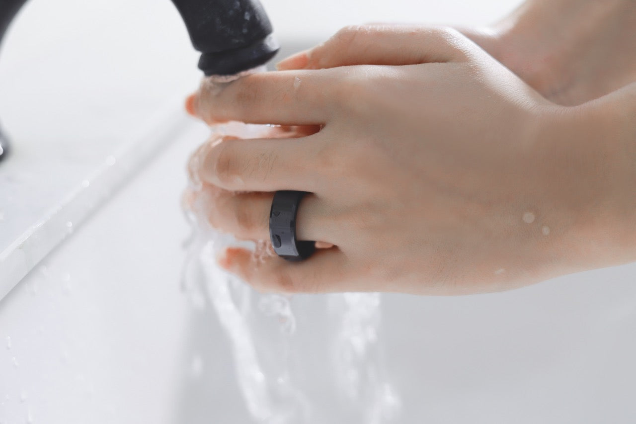 Fy Ring：未来の健康、指先で実感 – HealthUs